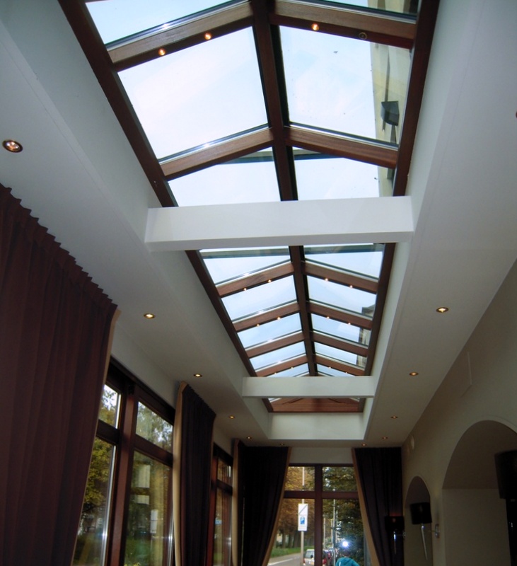 Zadeldak lichtstraat | Van Den Bergh - Essen